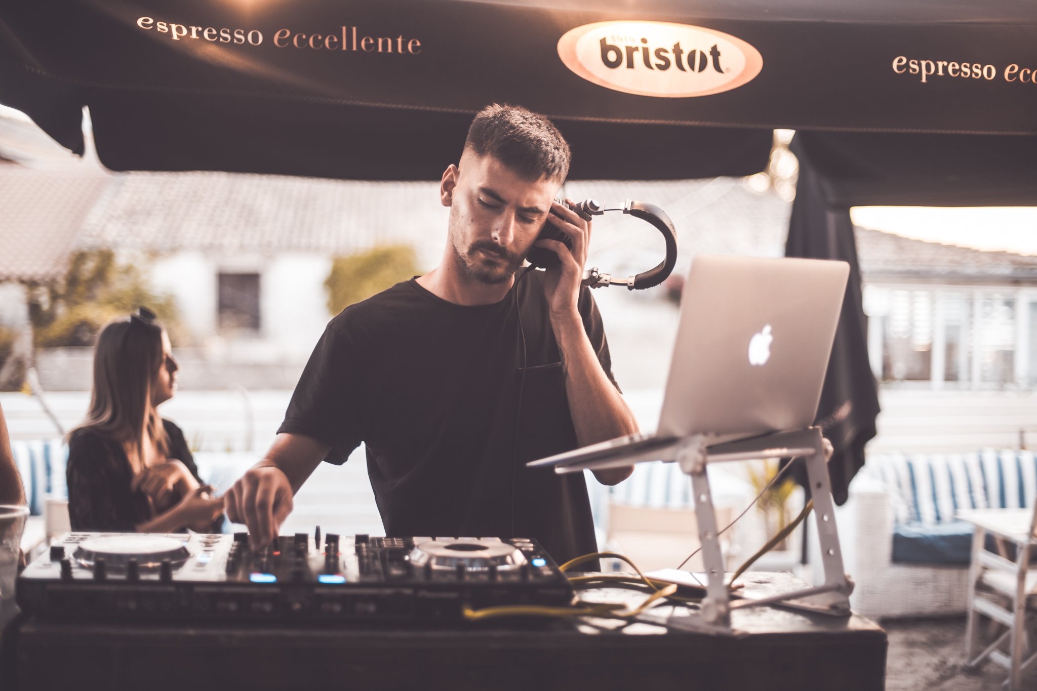 Mouzzak - Greek Djs